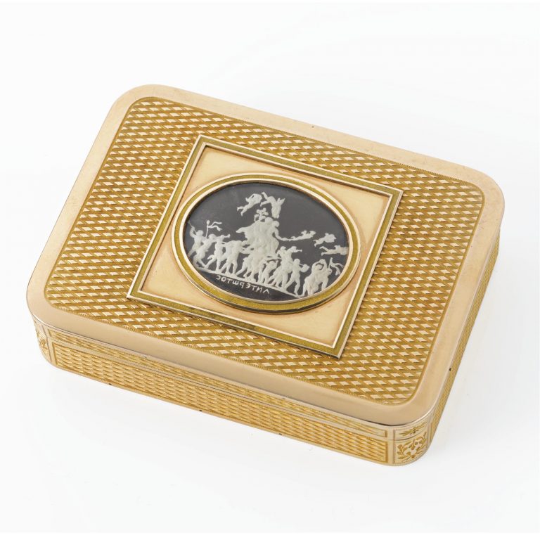 Gold Cameo-set Snuff Boxes Information - Antique Cameos